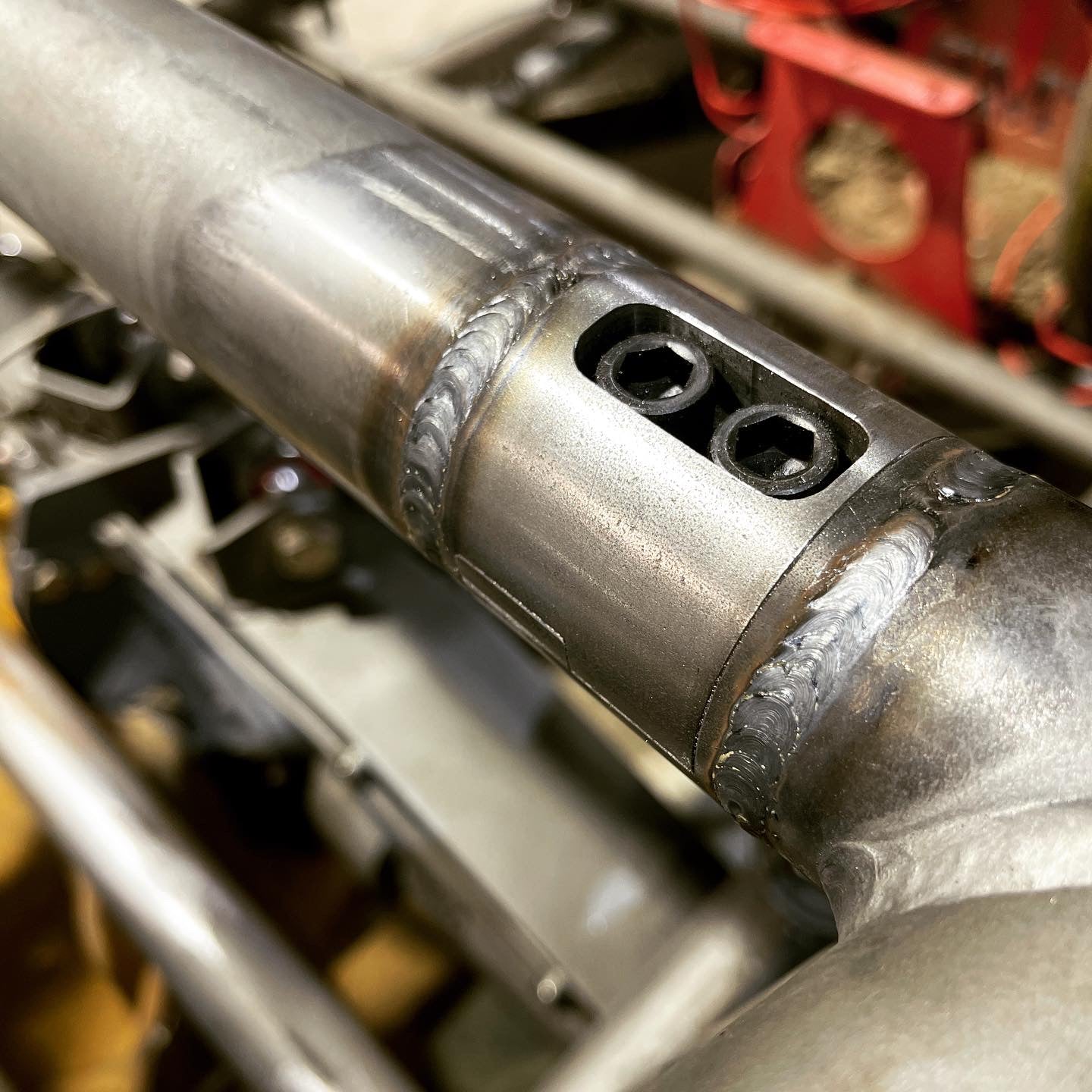 Interlocking ID Tube Clamp - Round - TMR Customs