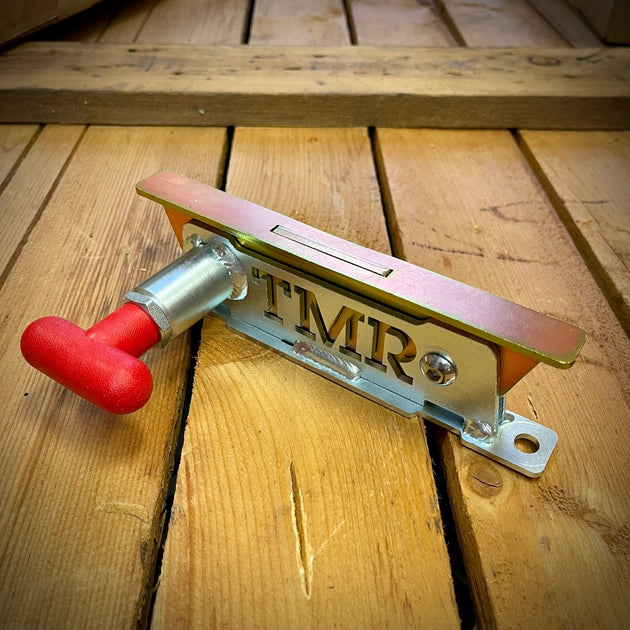 Rapid Release Fire Extinguisher Mount – TMR Customs