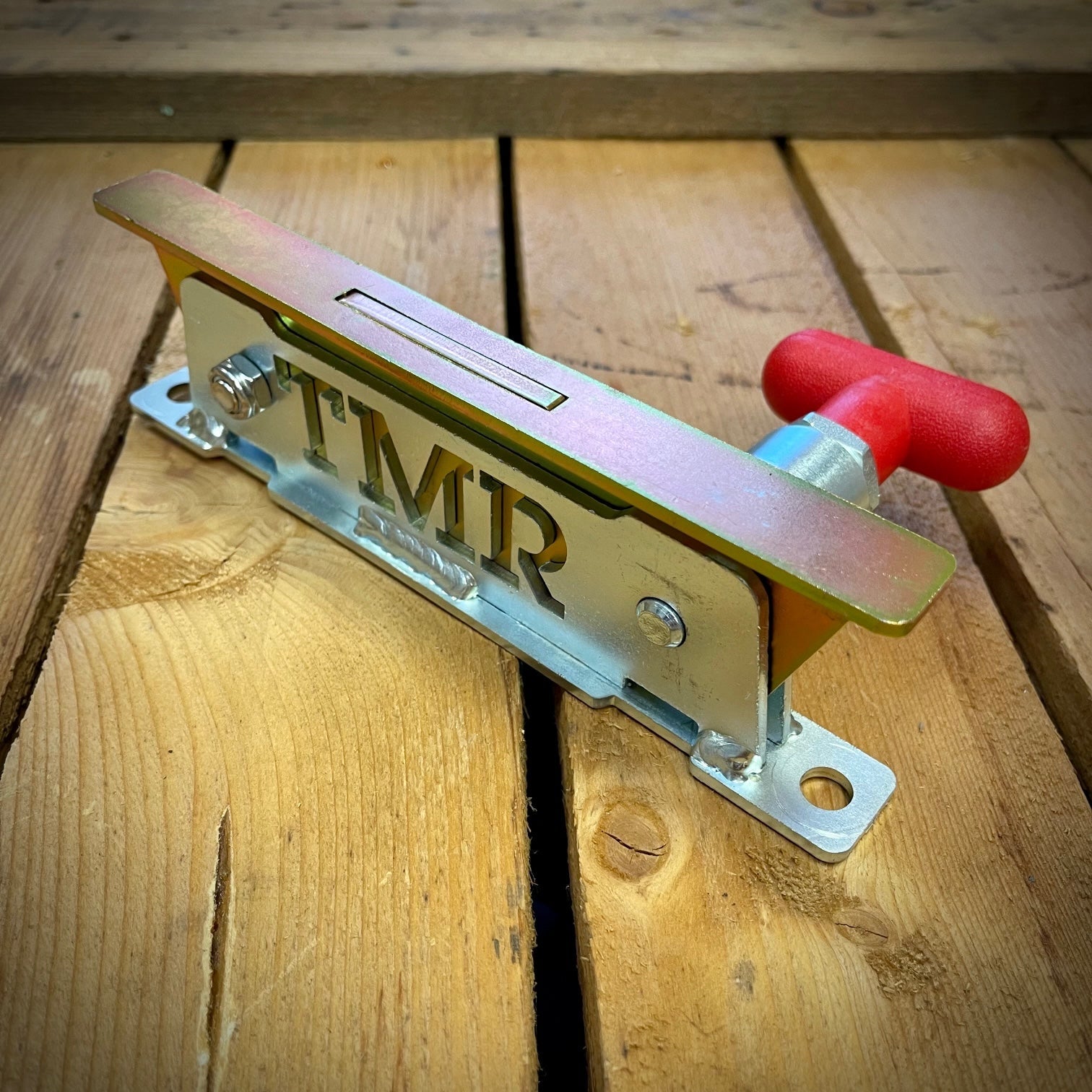 Rapid Release Fire Extinguisher Mount – TMR Customs