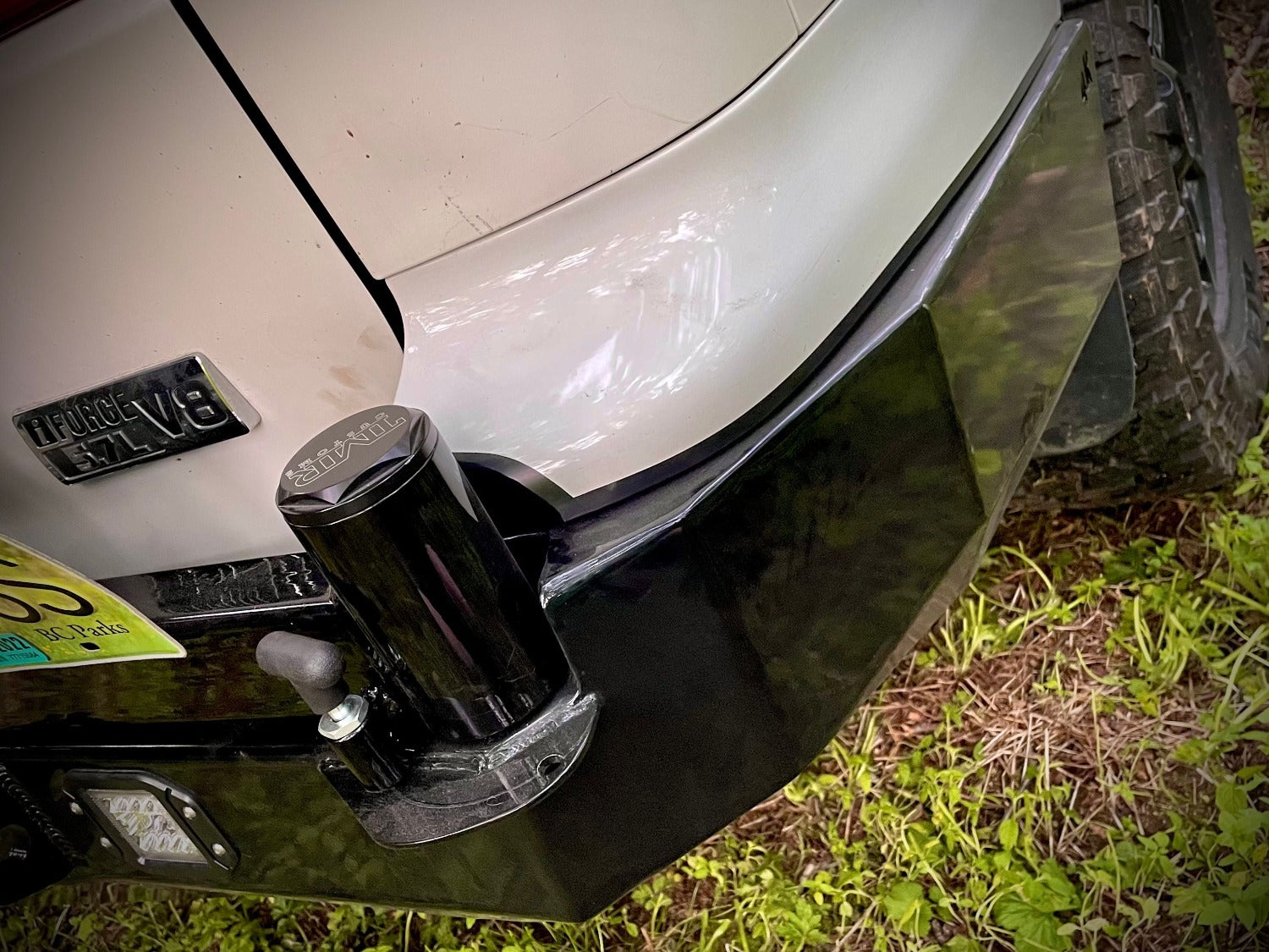 MEGA Swing Out Tire Carrier Spindle – TMR Customs